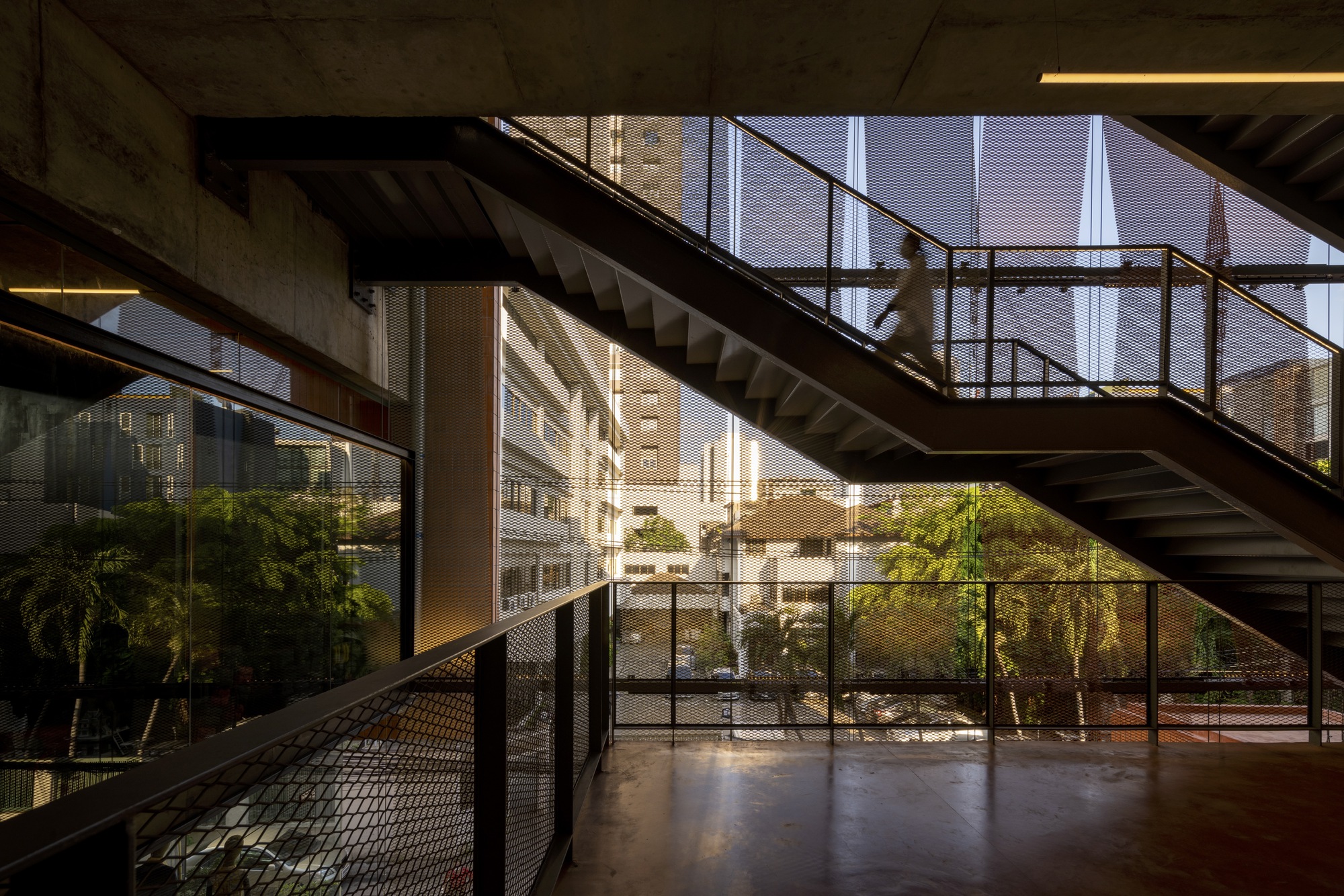 HOME | Jim Thompson Art Center